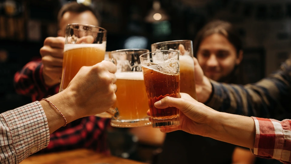 Cerveza Peruana: Tradición, Sabor y Artesanía