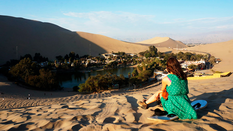 Discover the Huacachina oasis: A Gem in Peru desert